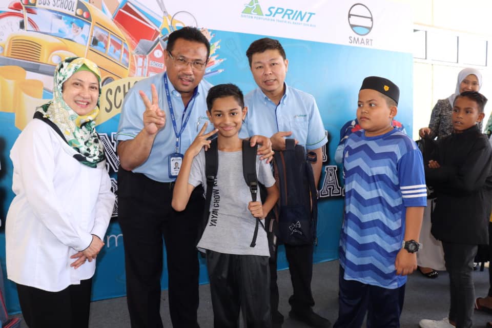 Majlis Penyerahan Bantuan Barangan Sekolah - Back to School 2019 - Litrak